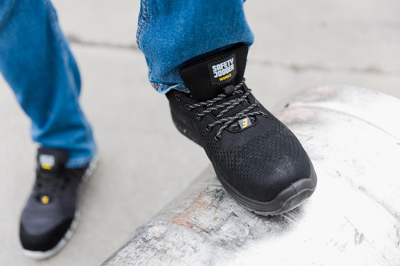 5 Merek Sepatu Safety Terbaik di Indonesia - Indoteknik.com