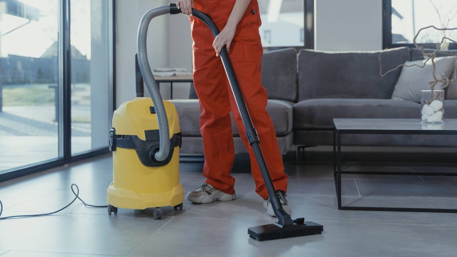 Bagian-Bagian Vacuum Cleaner dan Cara Kerjanya